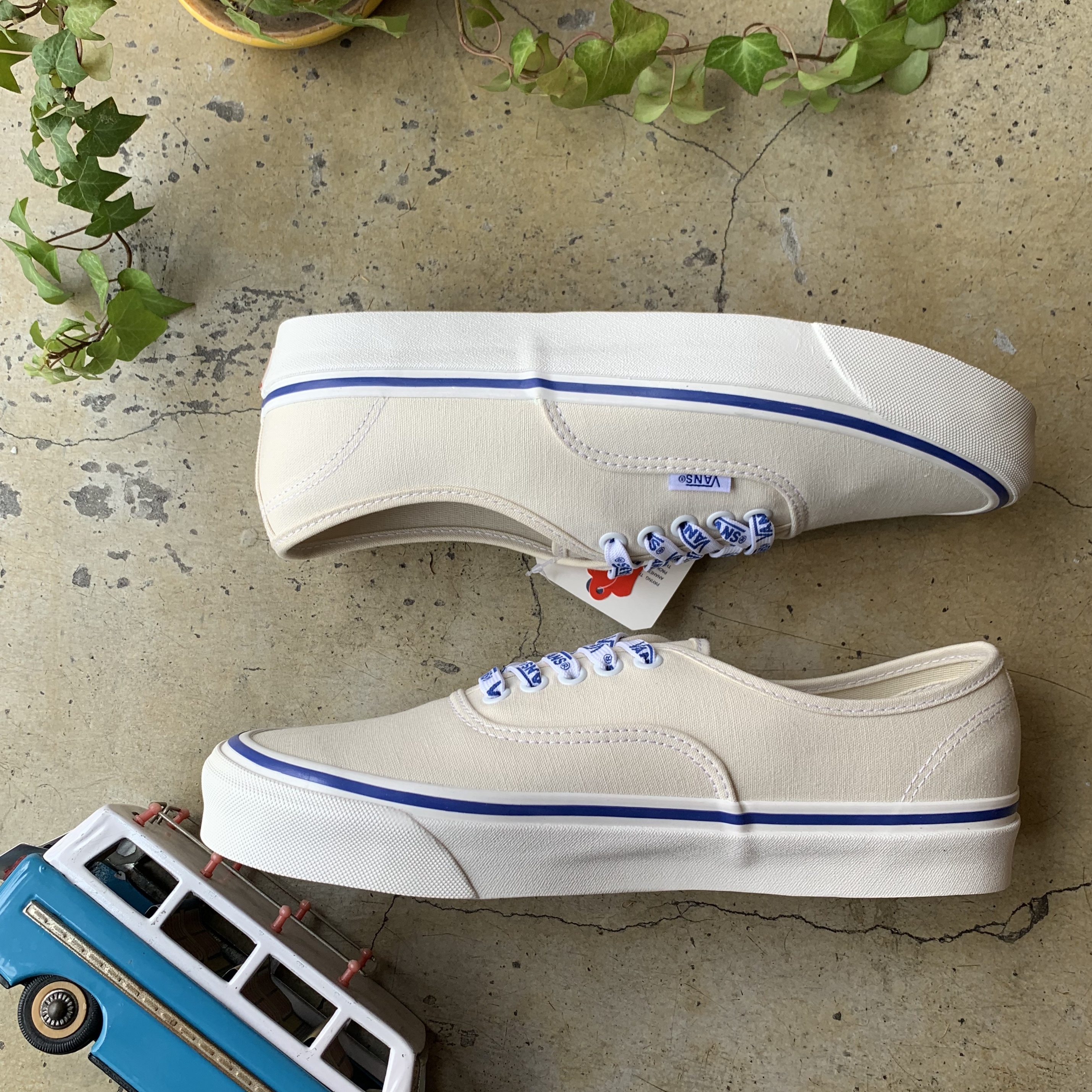 Vans "Authentic Style 44 DX" Anaheim Factory Collection /WHT | Rei-mart