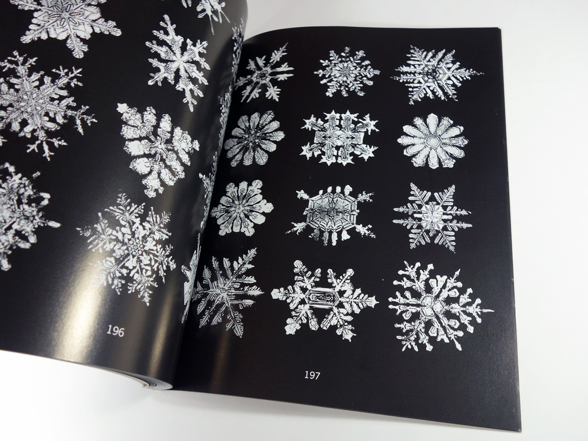SNOW CRYSTALS（雪の結晶写真集：W. A. Bentley 著） | bookstore ナルダ