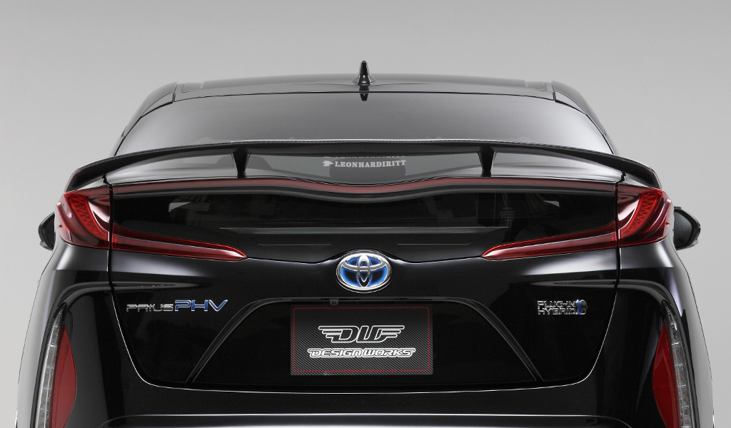 プリウスPHV -ZVW52-｜カーボンリアウイング | DESIGN WORKS オンラインショップ